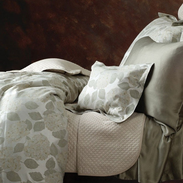 SDH LINENS Hydrangea Bedding - Yvonne Estelle's
